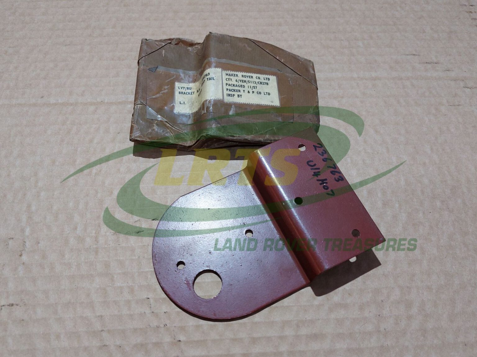 236763 GENUINE RH BRACKET STOP TAIL LIGHT MILITARY LAND ROVER SERIES ...