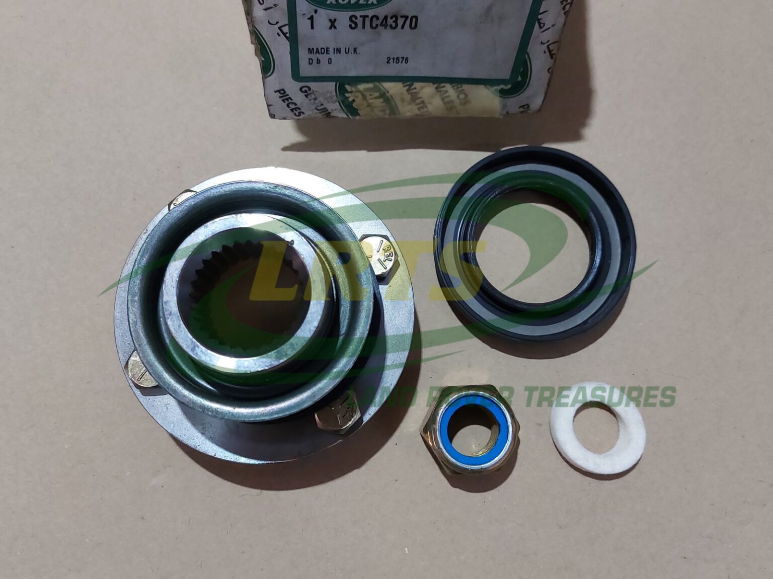 STC4370 LR055718 FLANGE KIT FRONT OUTPUT LAND ROVER DEFENDER - Land ...