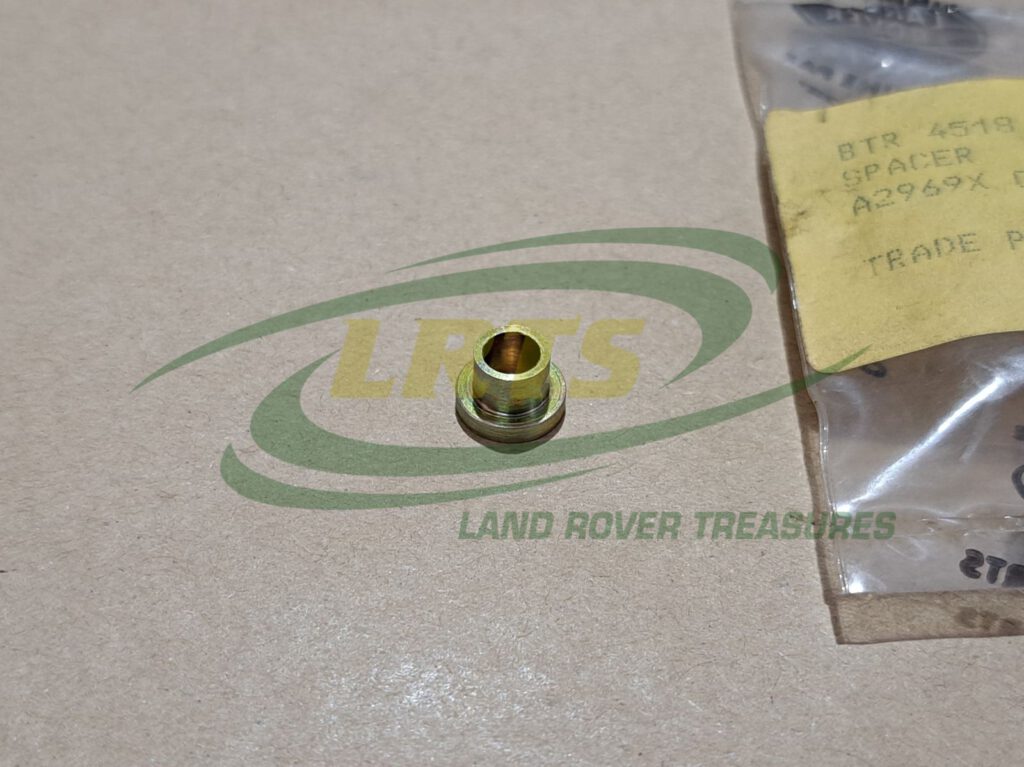 BTR4518 SPACER SUNROOF ROLLER BLIND LAND ROVER DISCO - Land Rover ...