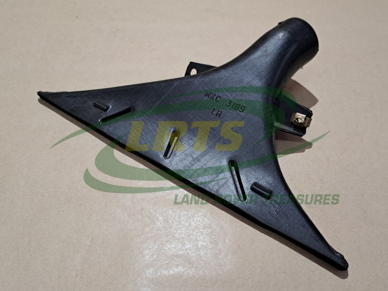 MXC3189 DUCT SCREEN DEMIST LH LAND ROVER DEF - Land Rover Treasure Shop