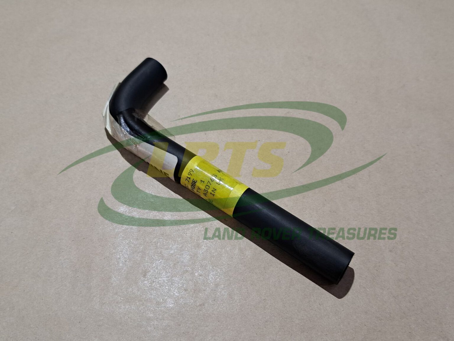ETC7199 BREATHER HOSE V8 LAND ROVER DEF - Land Rover Treasure Shop