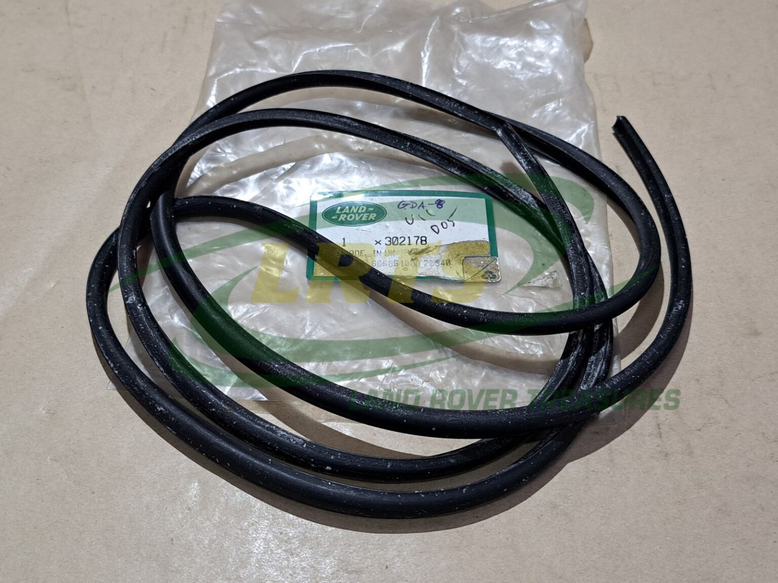 302178 FILLER STRIP WINDOW LAND ROVER DEF SERIES 1 2/A 3 - Land Rover ...