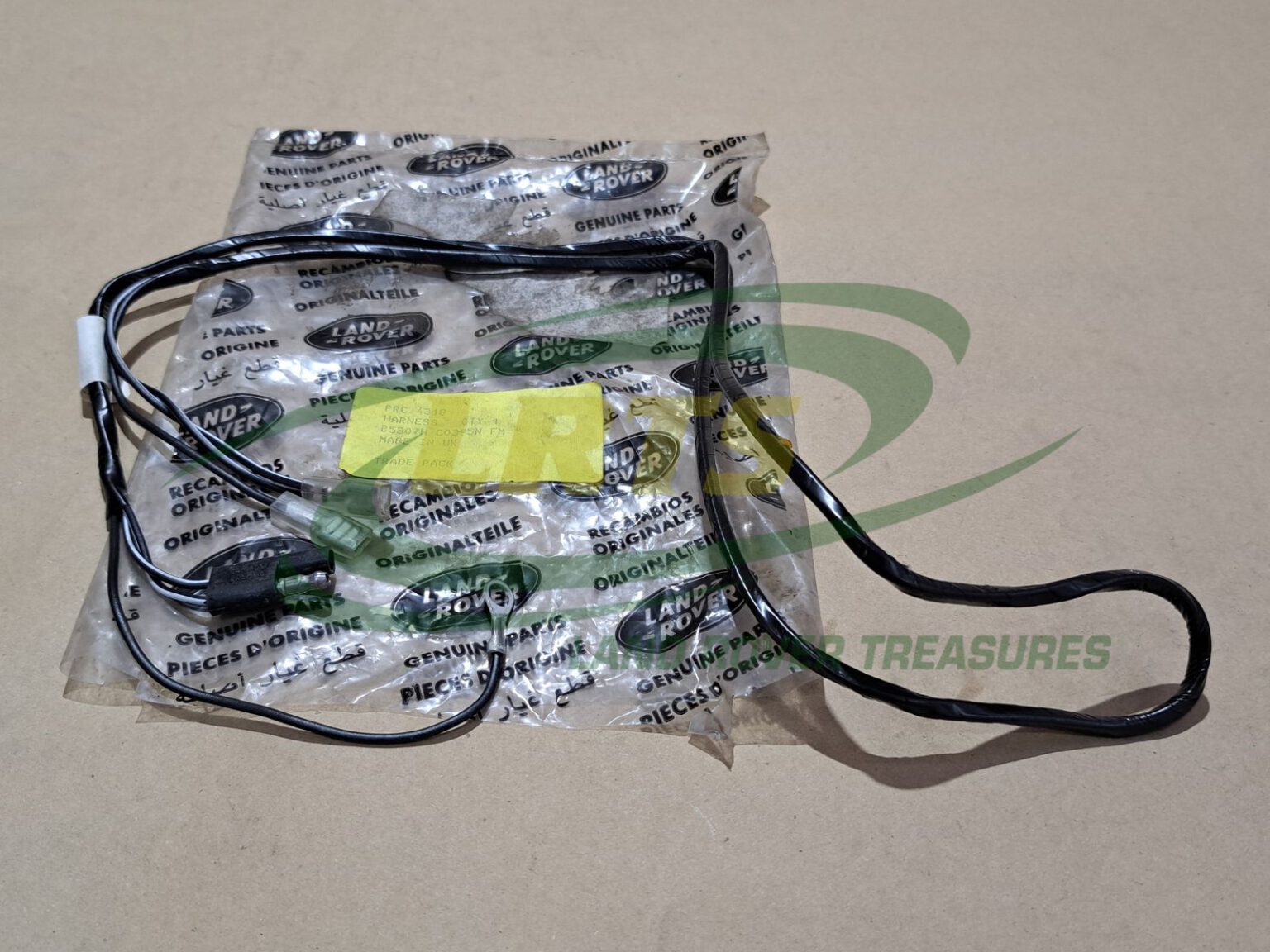 PRC4318 HARNESS BRAKE PAD WARNING LAND ROVER DEF - Land Rover Treasure Shop