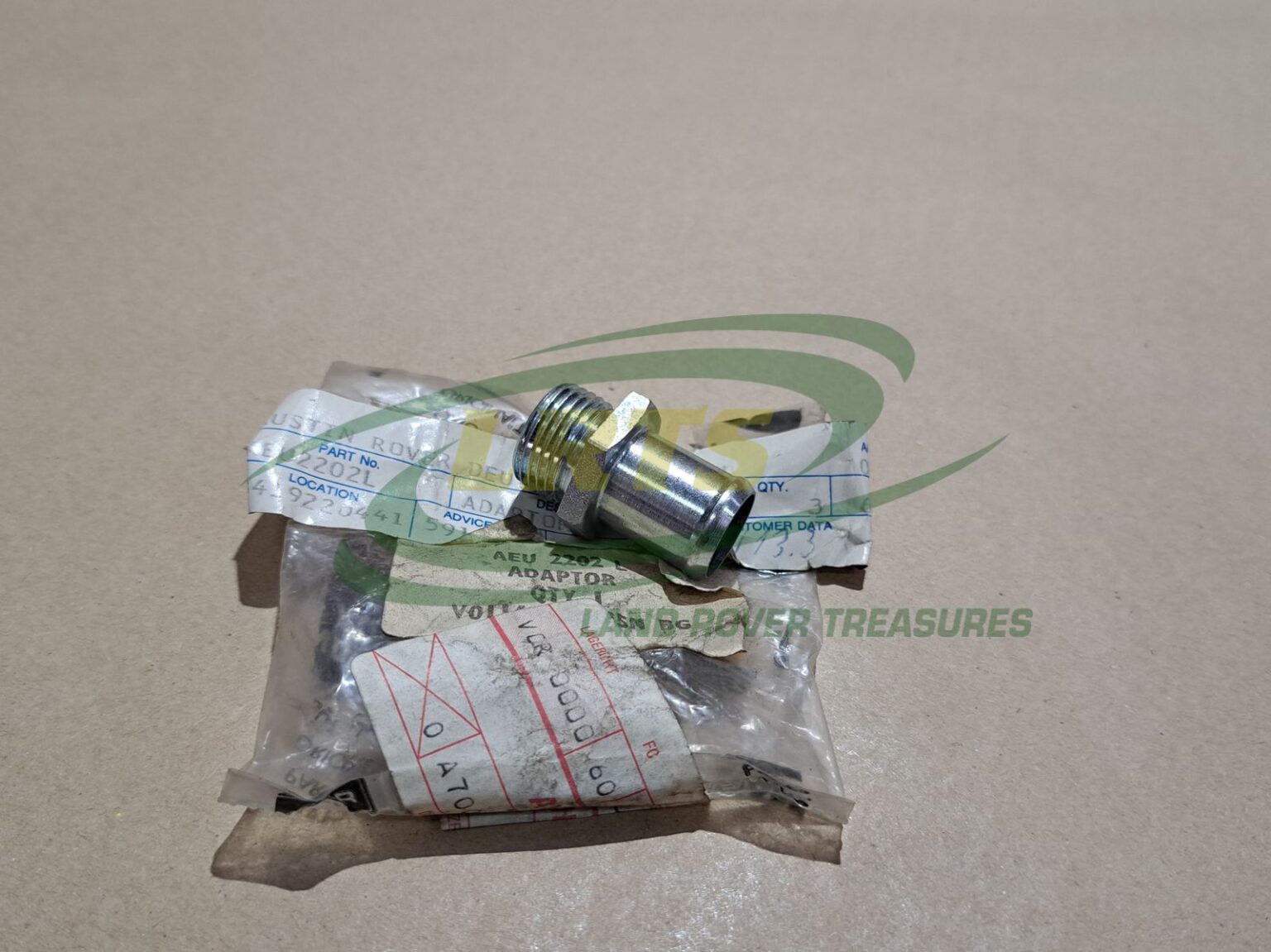 AEU2202L CONNECTOR 2.4 & 2.5 VM TD INLET MANIFOLD ADAPTOR LAND ROVER ...