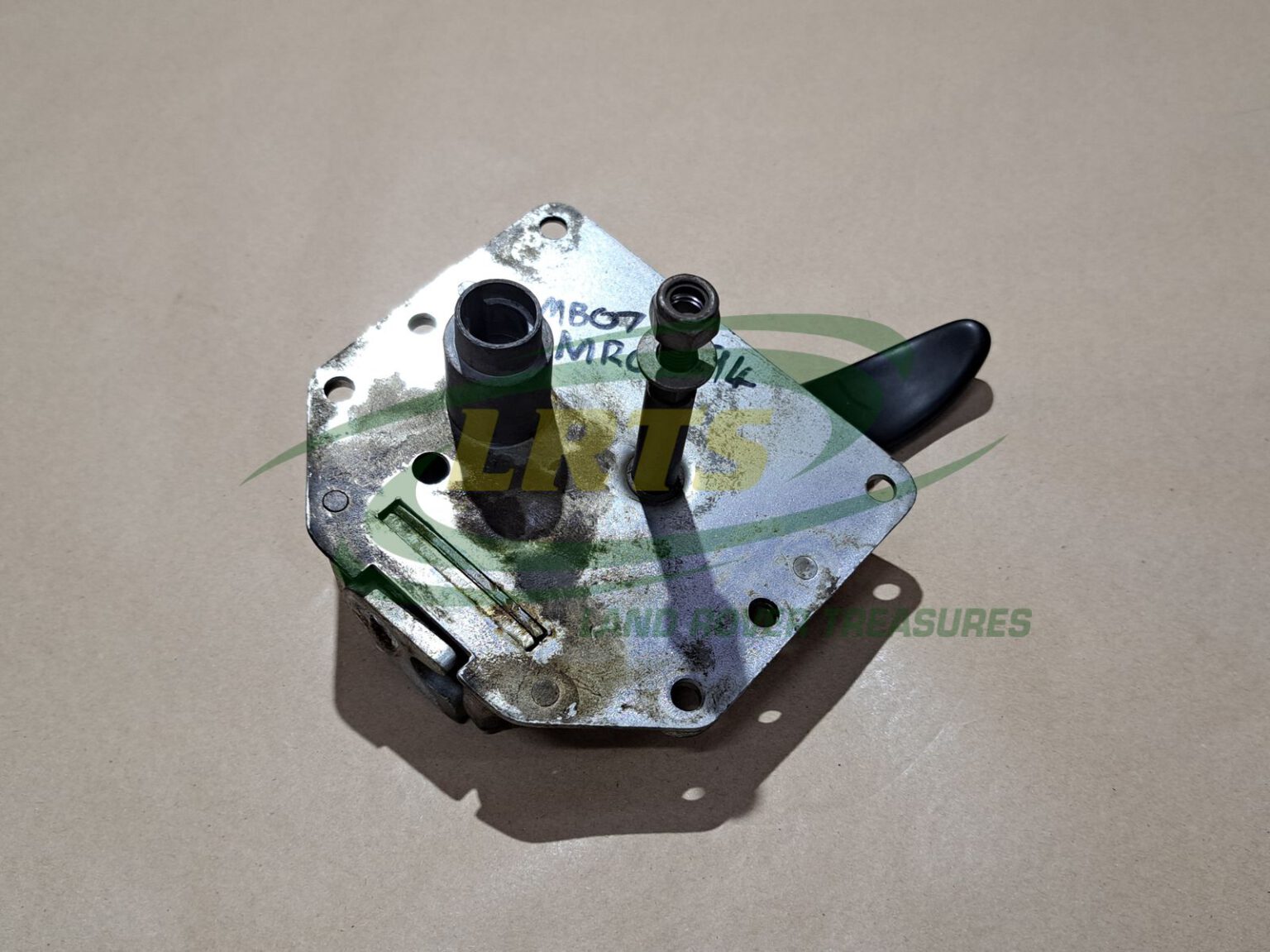 MRC8694 ANTI BURST LOCK RH DOOR & TAILGATE LAND ROVER SERIES 2/A 3 DEF ...